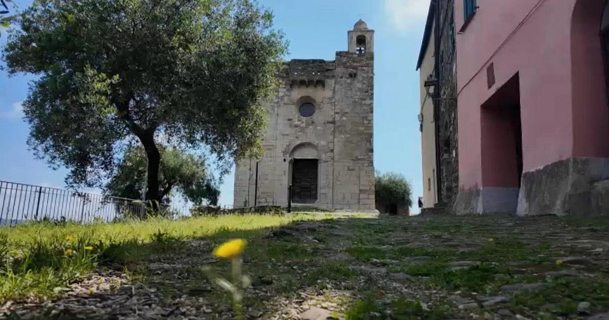 Lingueglietta, gioiello a strapiombo sulla valle di San Lorenzo