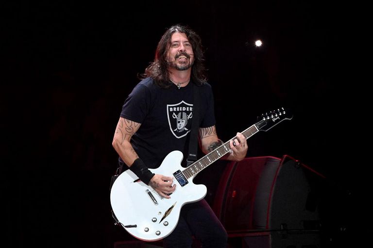 Dave Grohl annuncia: "Ho avuto una figlia fuori dal matrimonio, chiedo ...