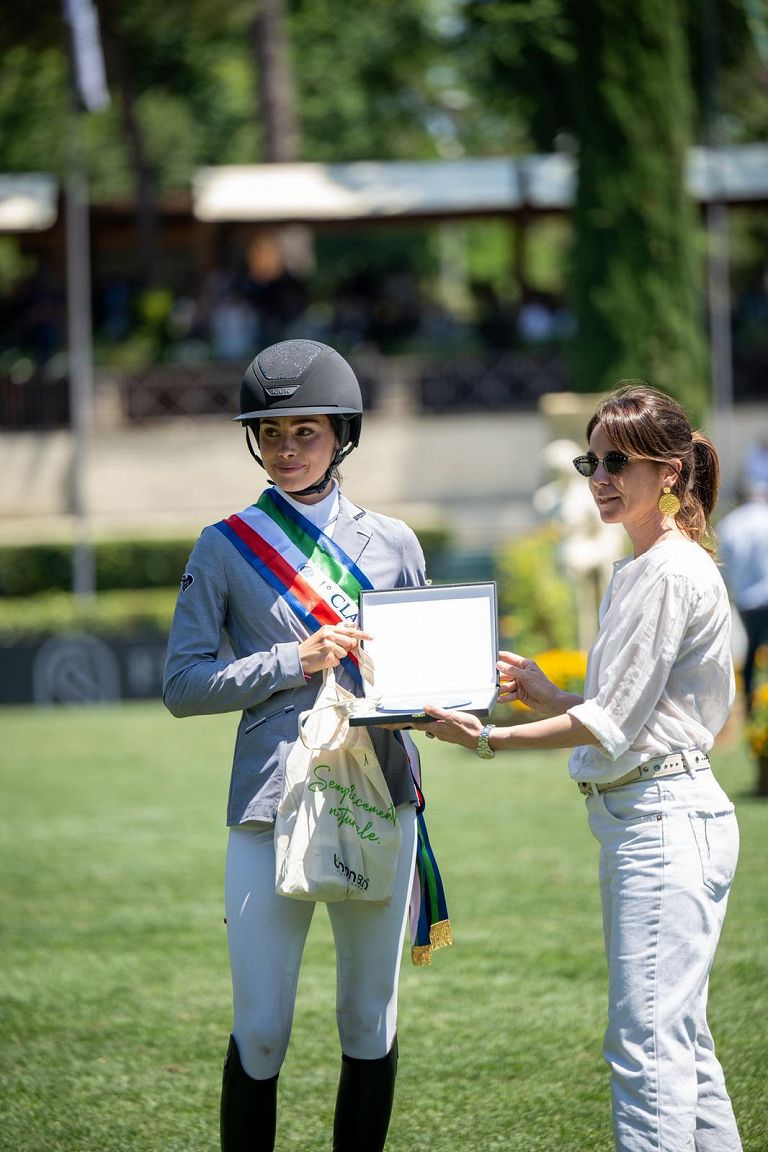 Marie Eder Ferrero vince due gare a Roma, suo nonno era Michele Ferrero